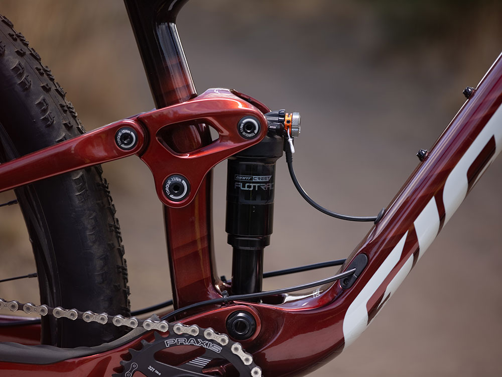 Crest FloTrac XC Shock | Giant Bicycles Japan 日本