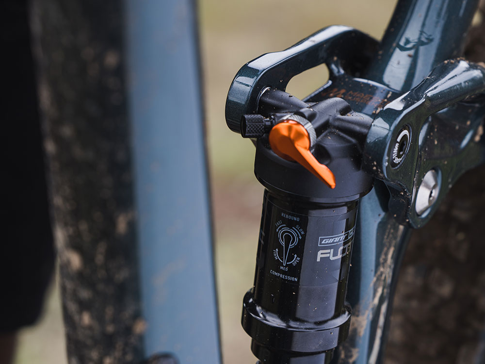 Crest FloTrac TR Shock | Giant Bicycles UK